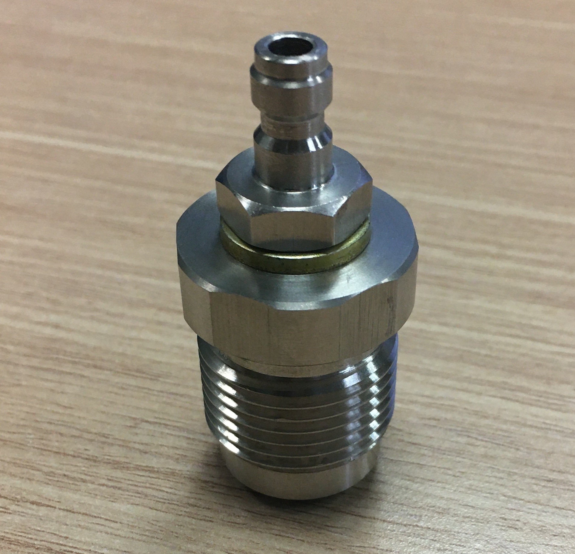 Filling connection DIN