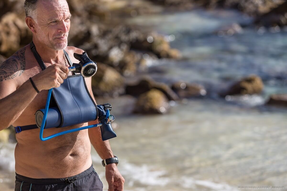 Dive kit with small refillable scuba tank + harness - smaco